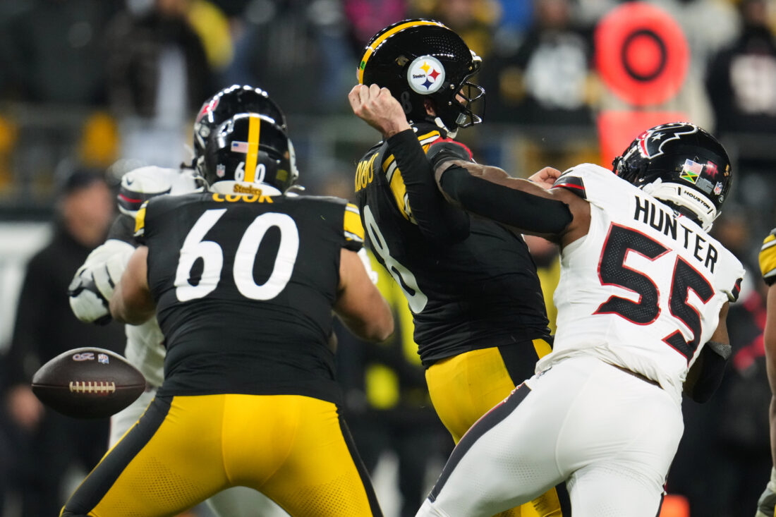 Texans stifle Aaron Rodgers and the Steelers 30-6 for franchise’s 1st ...